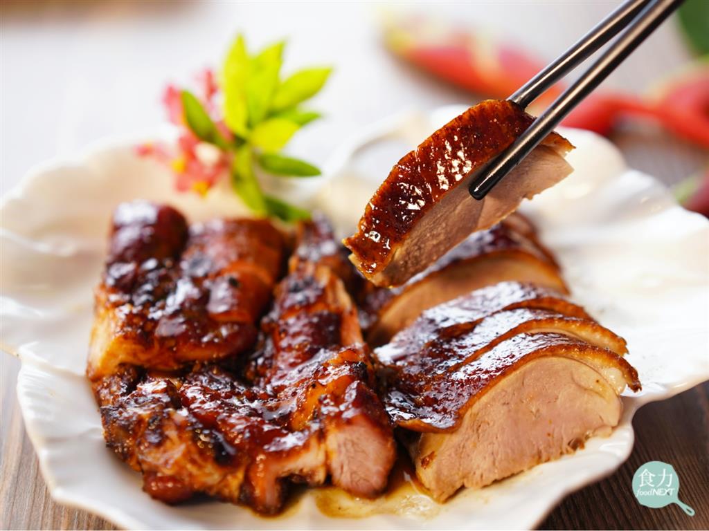 「烤」出油亮脆皮表面 令人愛不釋口烤鴨的作法|食TV @ 食力foodNEXT‧食事求實的知識頻道